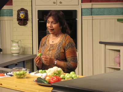 Curry Cauliflower Tikka Masala Recipe – Indian Aloo Gobi (Keto ...